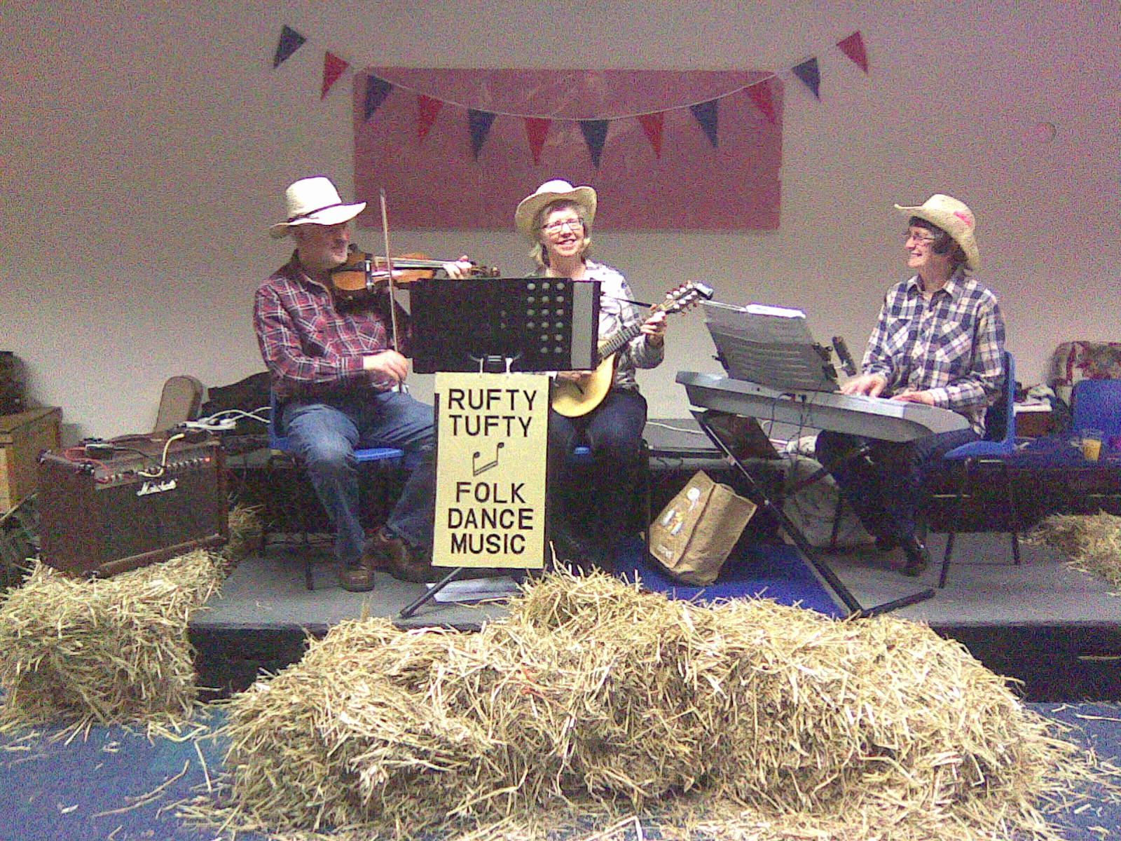 Rufty Tufty - English Traditional Folk Dance Band